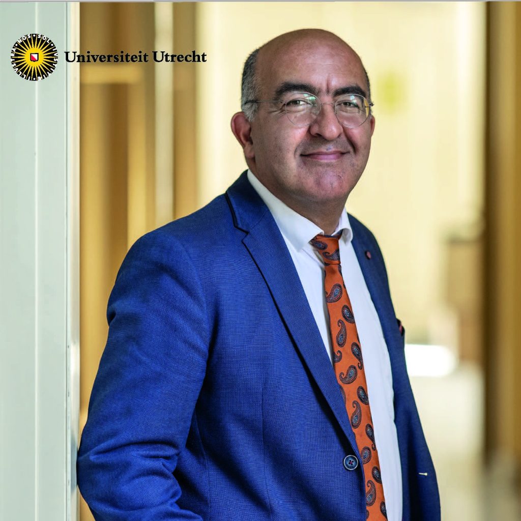 Zhālah Qāʾim-Maqāmī and the Functions of Poetry* - Women Poets Iranica